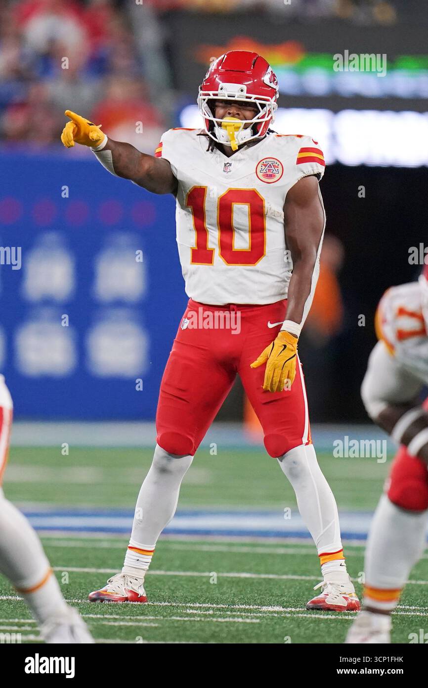Kansas City Chiefs running back Isiah Pacheco (10) during an NFL ...