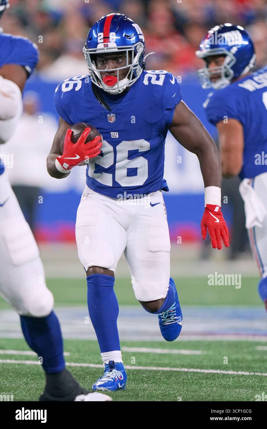 New York Giants running back Devin Singletary (26) during an NFL ...