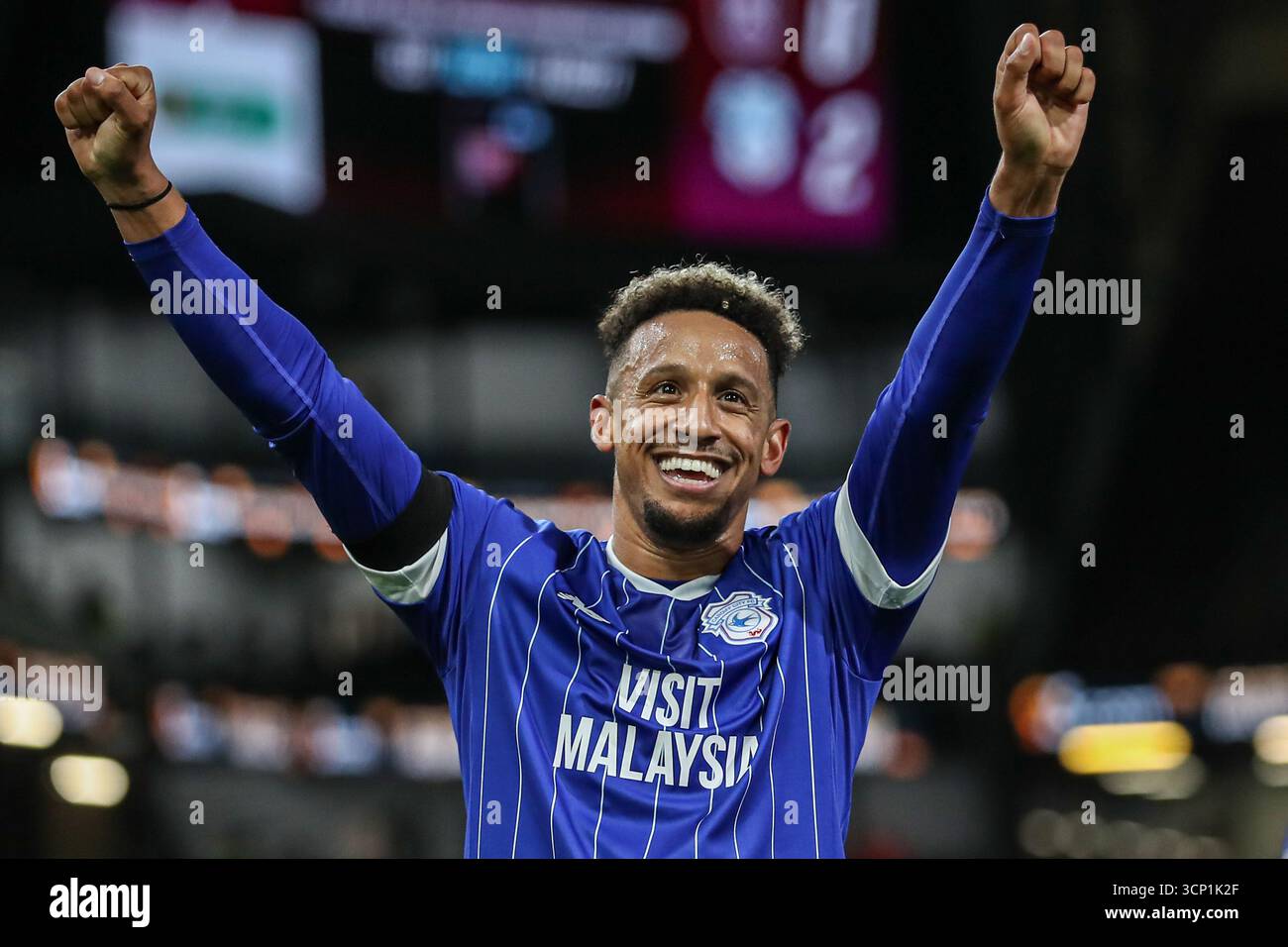 Callum Robinson of Cardiff City celebrates goal to make it 0-2 during ...