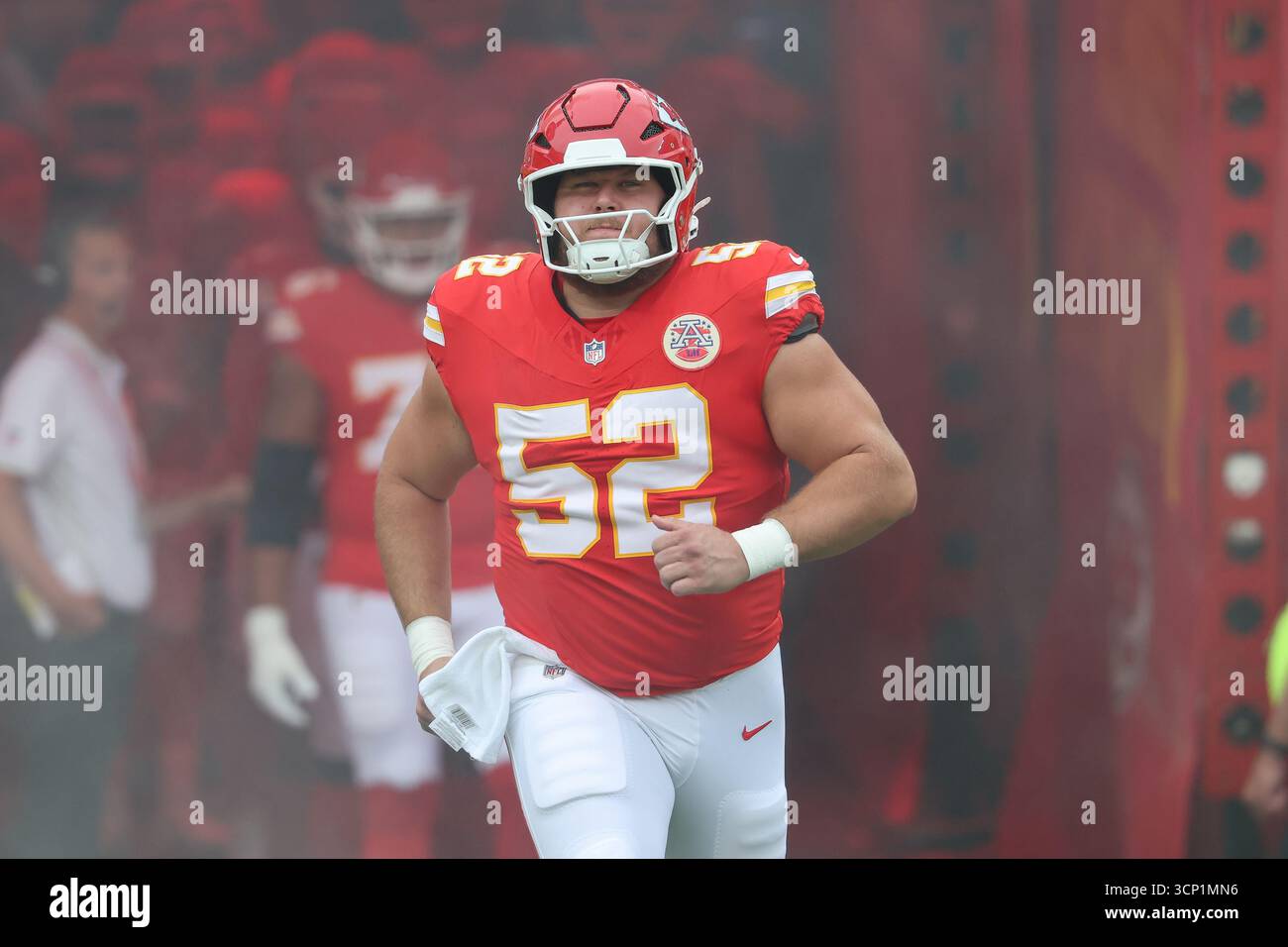 September 14, 2025: Kansas City Chiefs center Creed Humphrey (52) is ...
