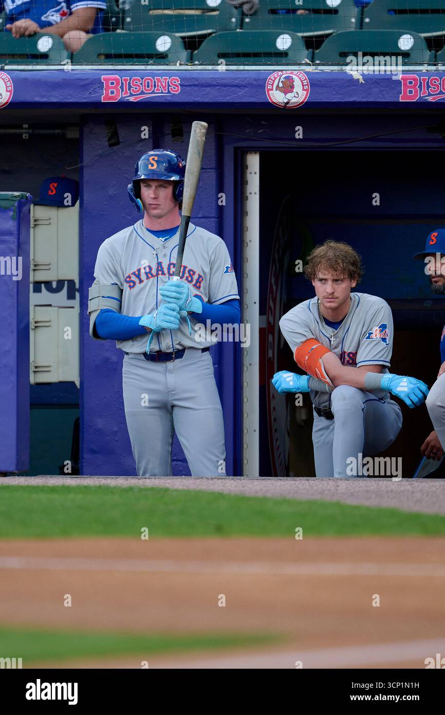 Syracuse Mets Ryan Clifford (26, left) and Carson Benge (15, right ...