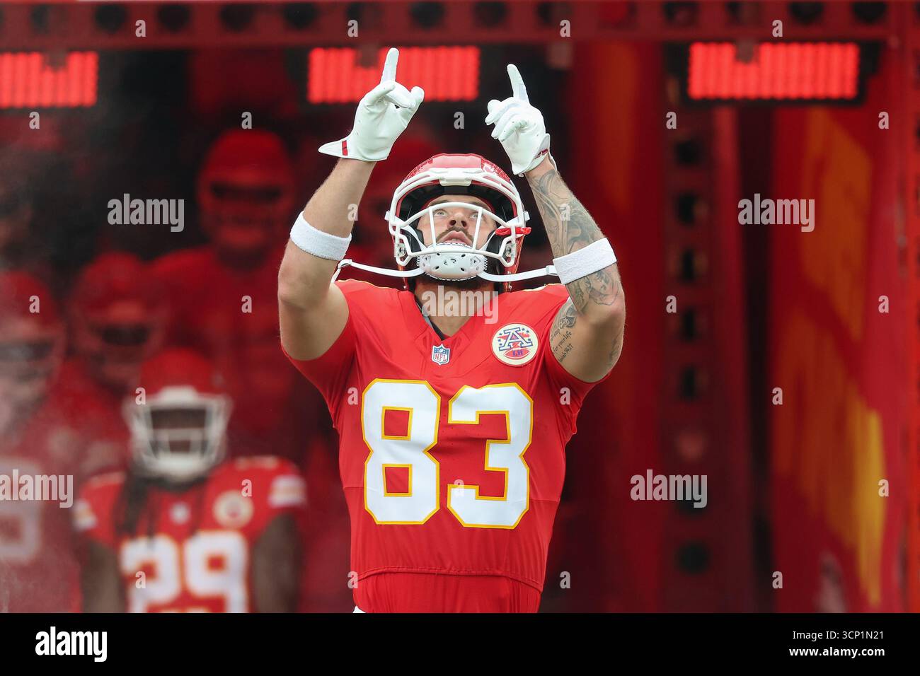 September 14, 2025: Kansas City Chiefs tight end Noah Gray (83) is ...