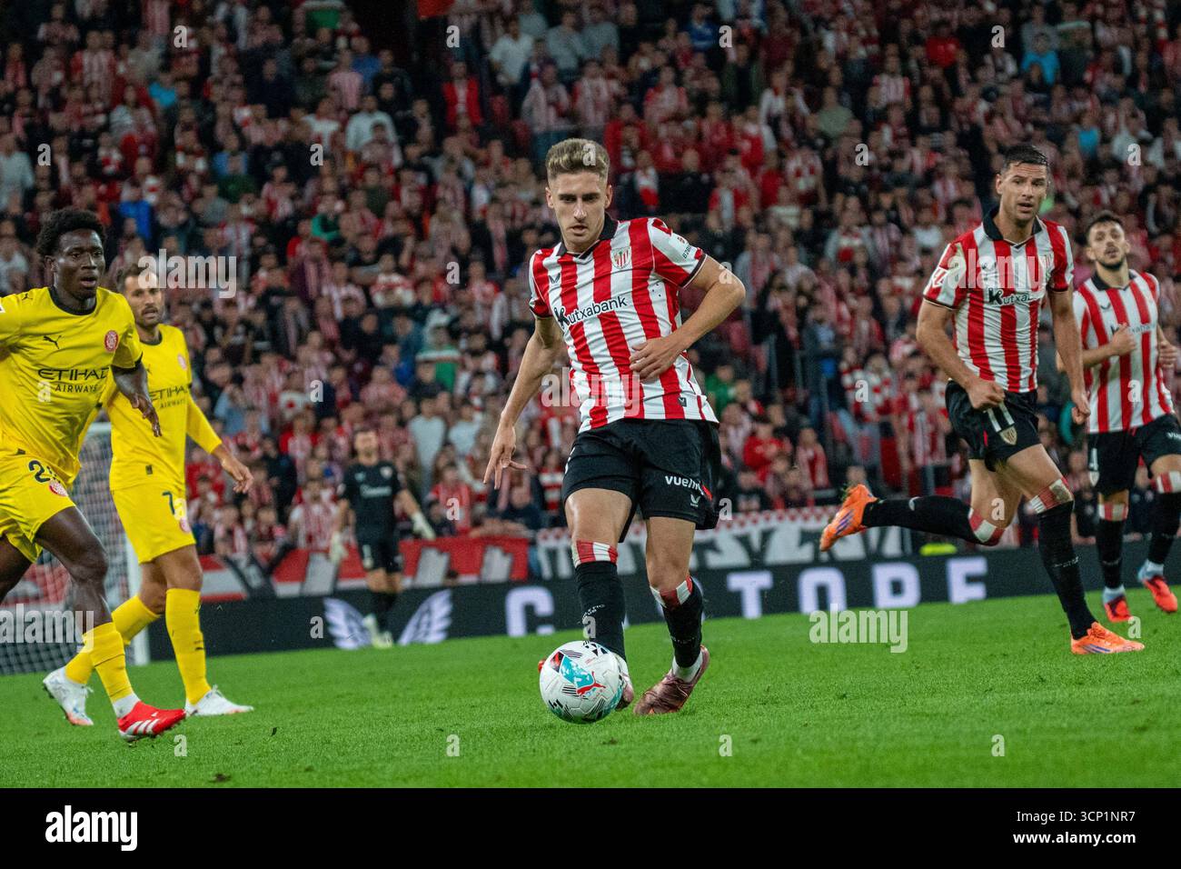 Robert Navarro (N23) in action during La Liga game between Athletic de ...