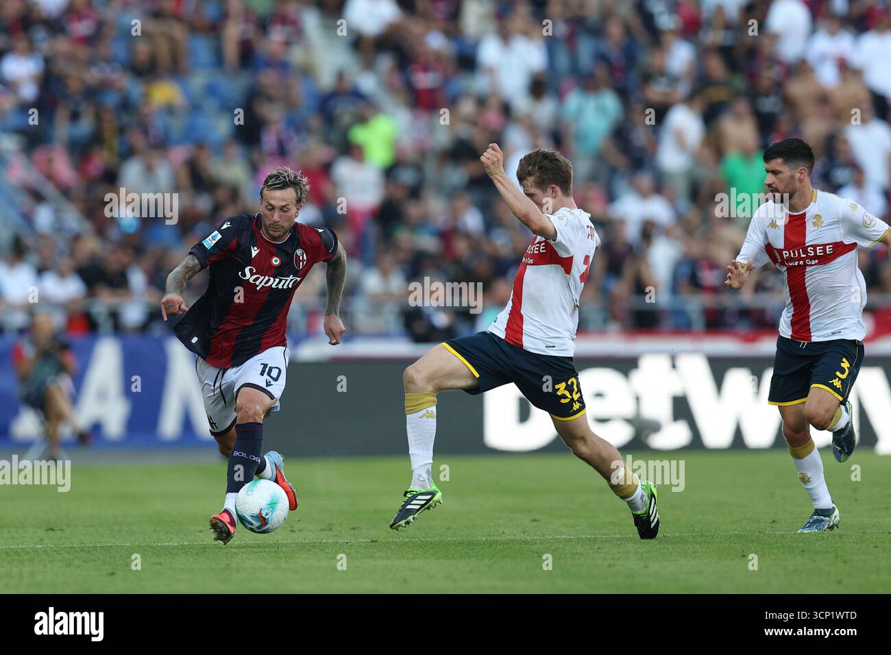 Federico Bernardeschi (Bologna) Morten Frendrup (Genoa)Aaron Martin ...
