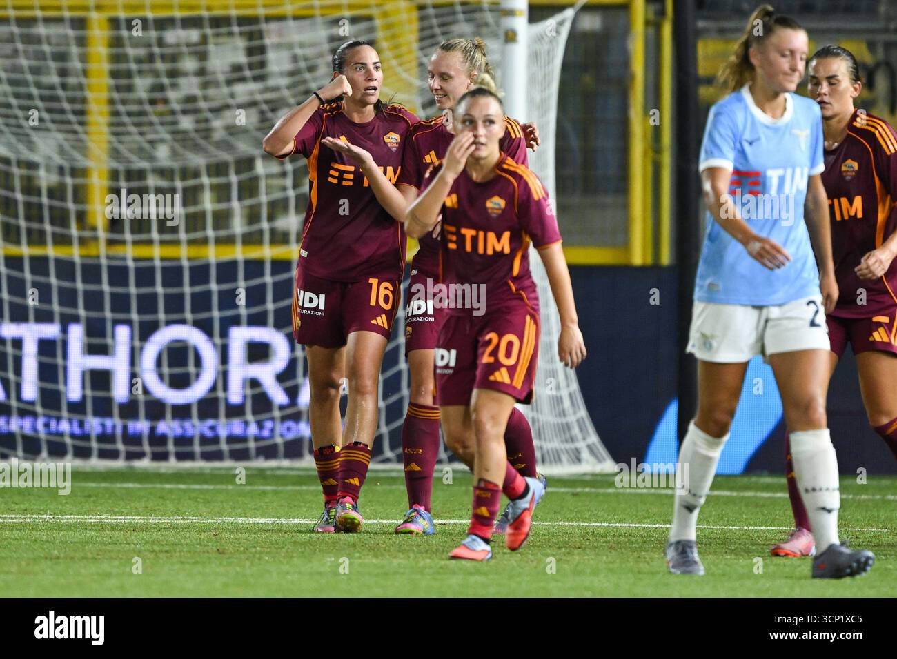 Alice Corelli (16) AS Roma Femminile celebrates after scoring a goal ...