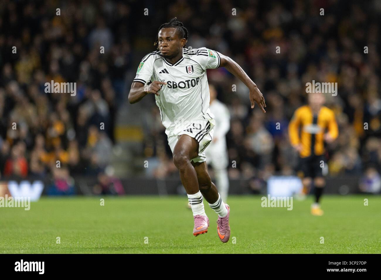 New signing Samuel Chukwueze of Fulham gets his first minutes for the ...