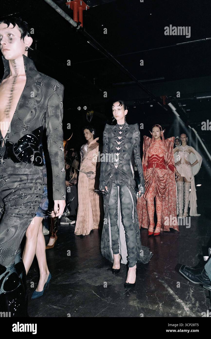 Hengdi Wang SS26 London Runway Hengdi Wang, the eponymous brand founded ...