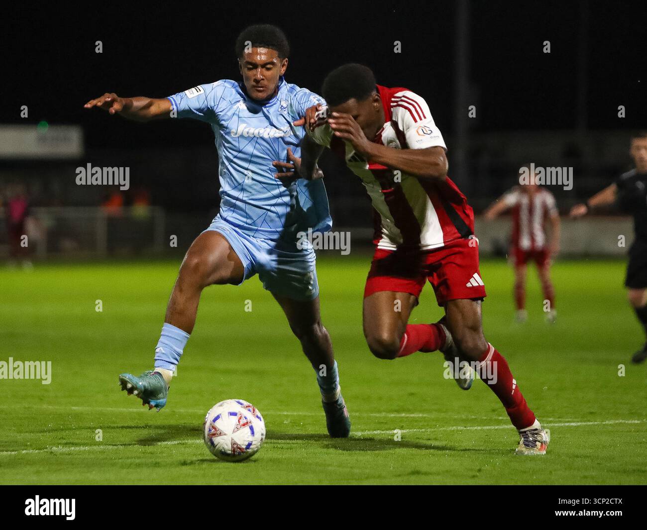 BRACKLEY, ENGLAND - SEPTEMBER 23: Riccardo Calder of Brackley Town ...