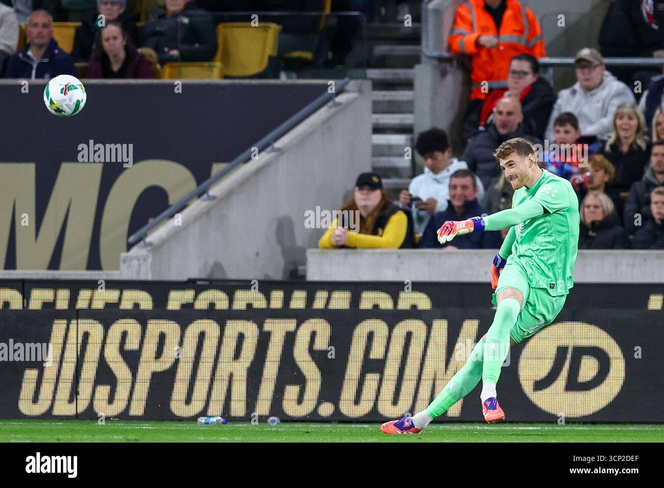 12, Mark Travers of Everton in action during the Carabao Cup Third ...