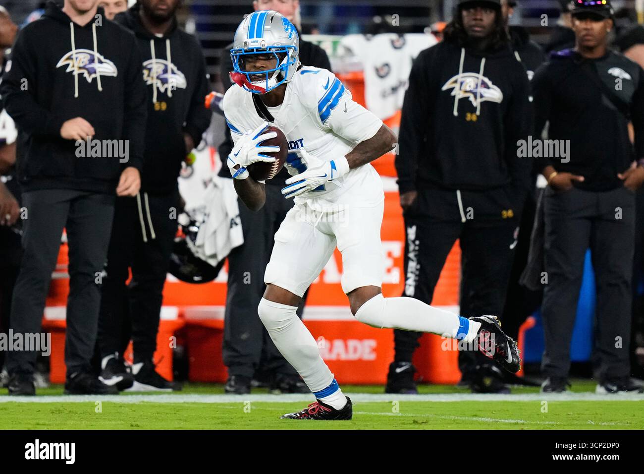 Detroit Lions wide receiver Jameson Williams catches a pass during the ...