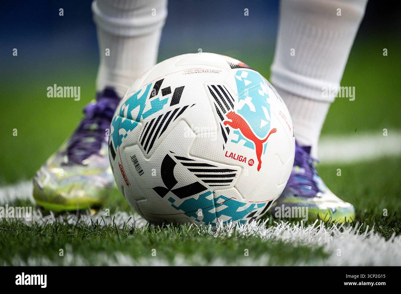 Illustration of the Puma match ball during the Spanish championship La ...