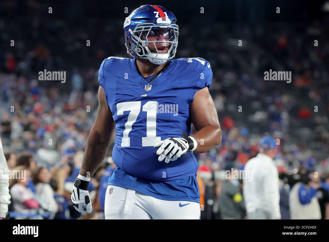 New York Giants guard Marcus Mbow (71) warms up before an NFL football ...