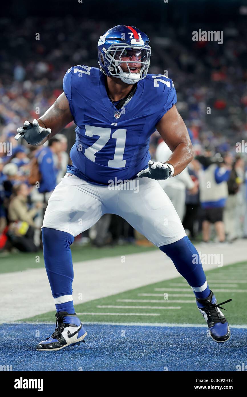 New York Giants guard Marcus Mbow (71) warms up before an NFL football ...