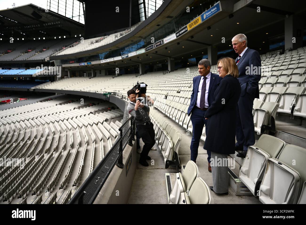 (L-R) Former Victorian premier Steve Bracks, Victorian Premier Jacinta ...