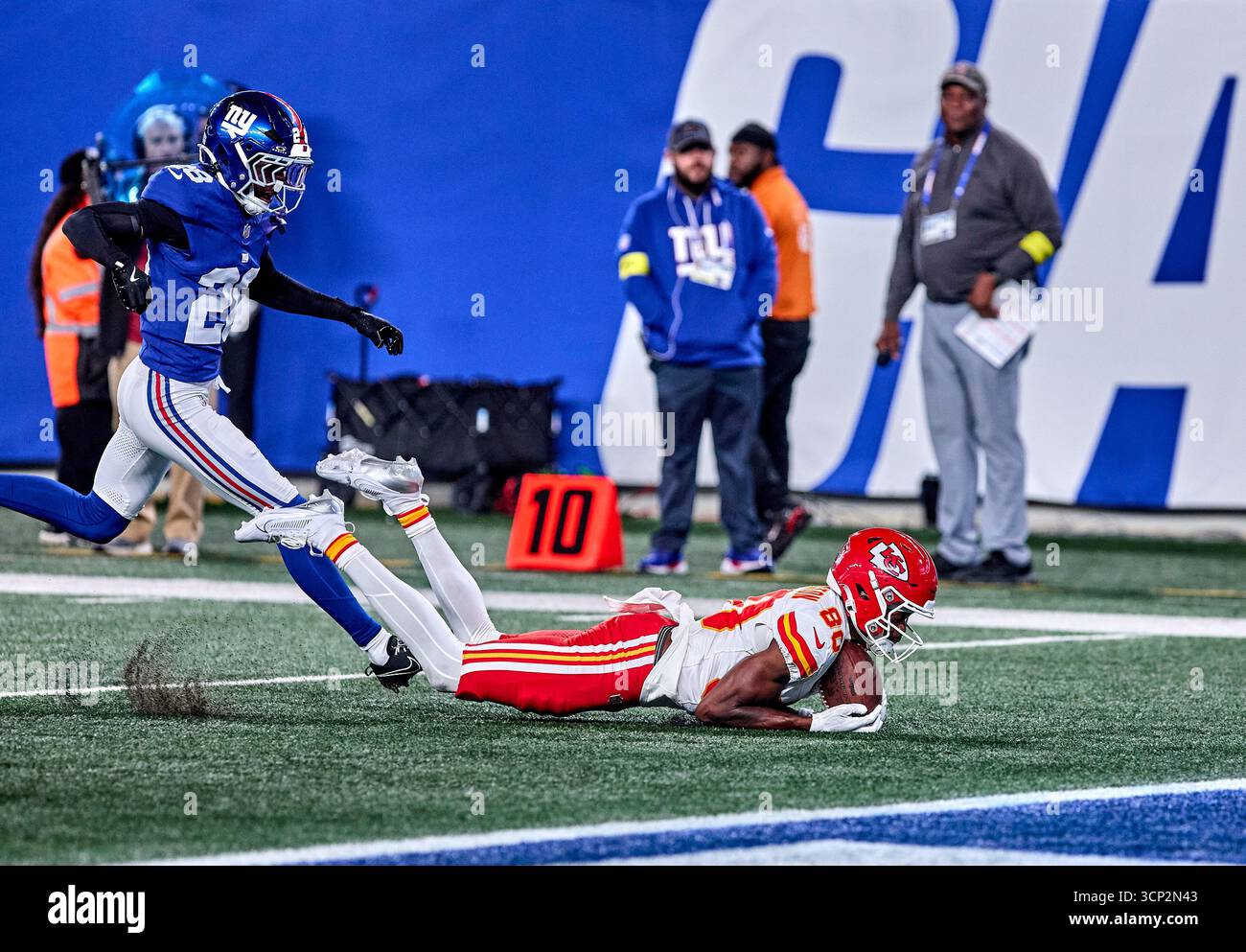 Kansas City Chiefs wide receiver Tyquan Thornton (80) makes a catch as ...