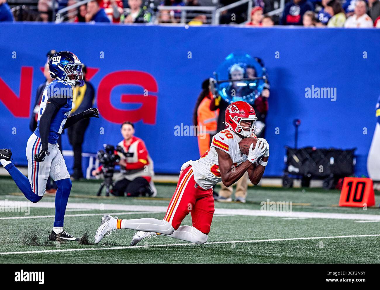 Kansas City Chiefs wide receiver Tyquan Thornton (80) makes a catch as ...