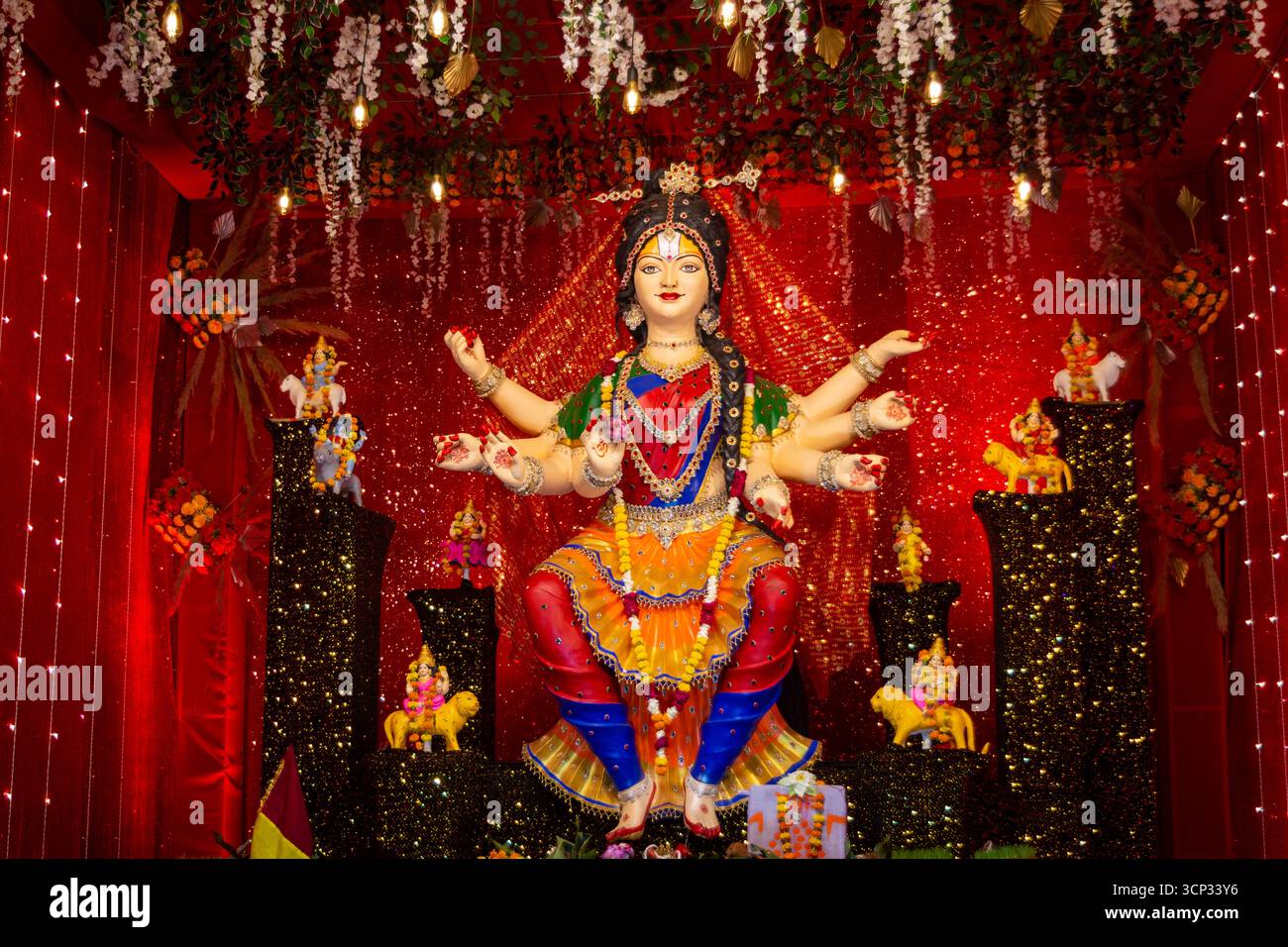 Goddess durga idol at navratri festival celebration Stock Photo - Alamy