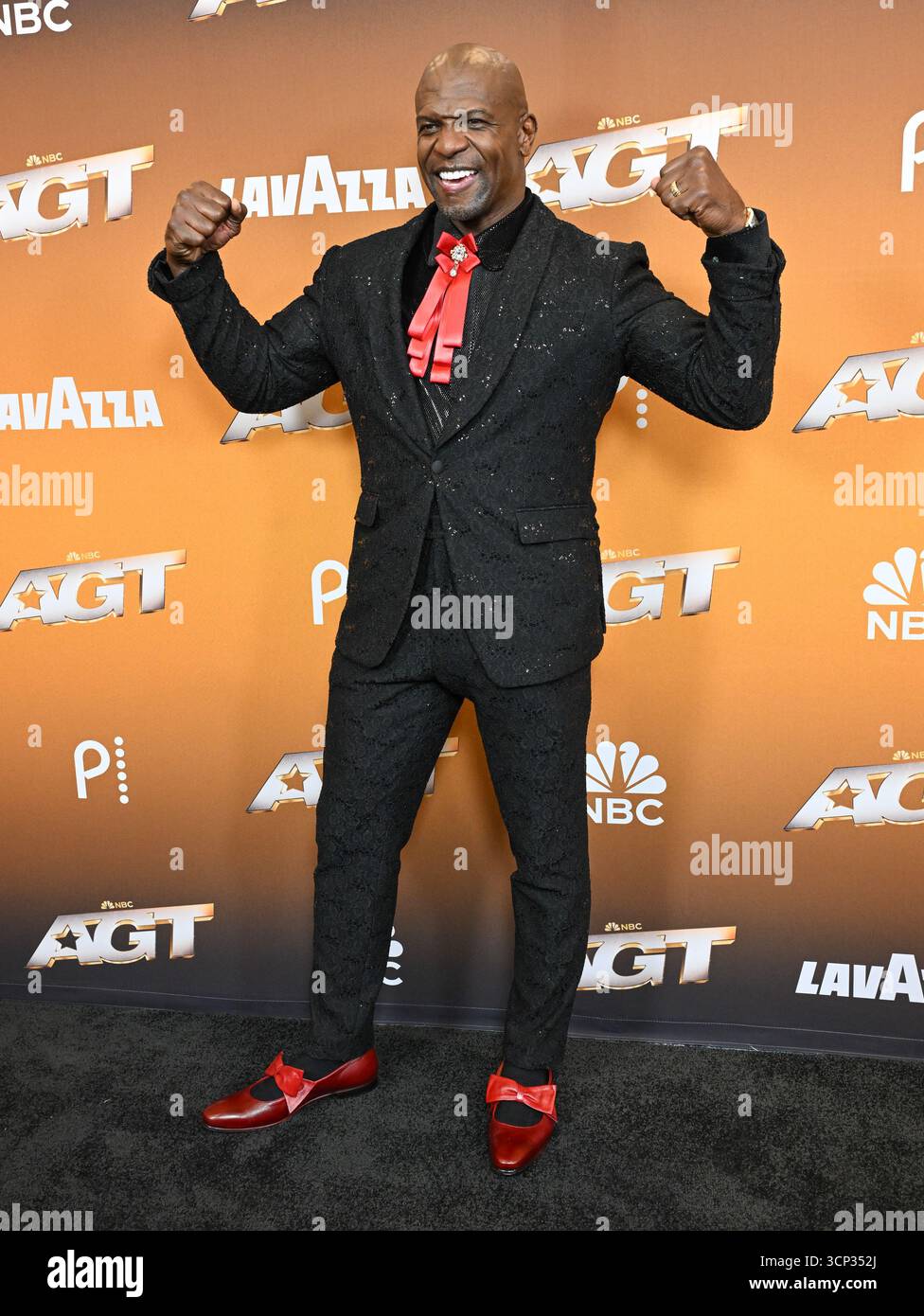Terry Crews backstage at ‘America’s Got Talent’ Season 20 - Final ...