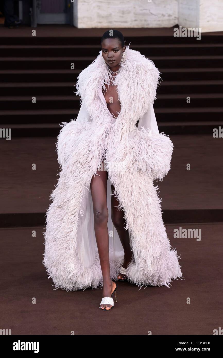 Akolde Beatrice Milan Fashion Week - Women S/S 2026 Gucci Event ...