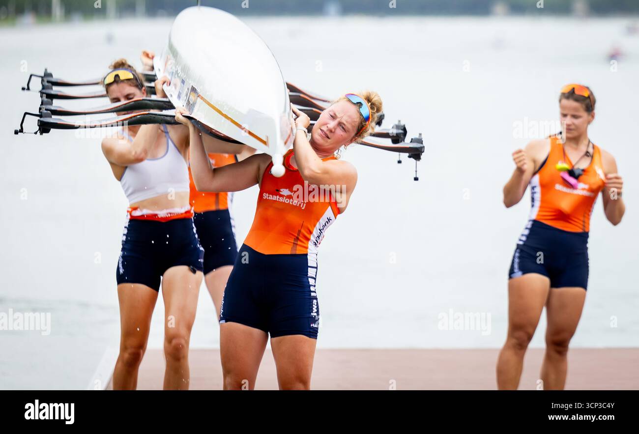 SHANGHAI - Margot Leeuwenburgh, Tessa Dullemans, Willemijn Mulder, and ...