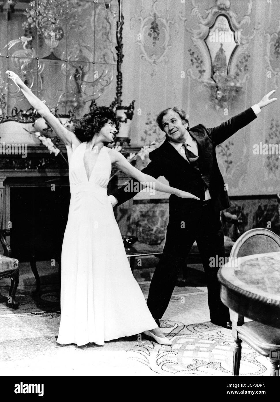 film: The gift - in the photo: Claudia Cardinale, Pierre Mondy ...