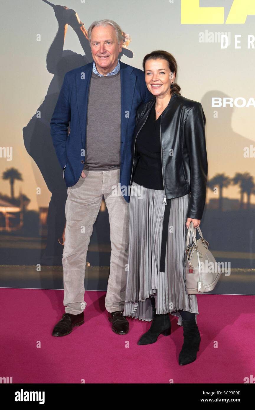 Gerald Böse mit Ehefrau Julia Melchior bei der Premiere des ...