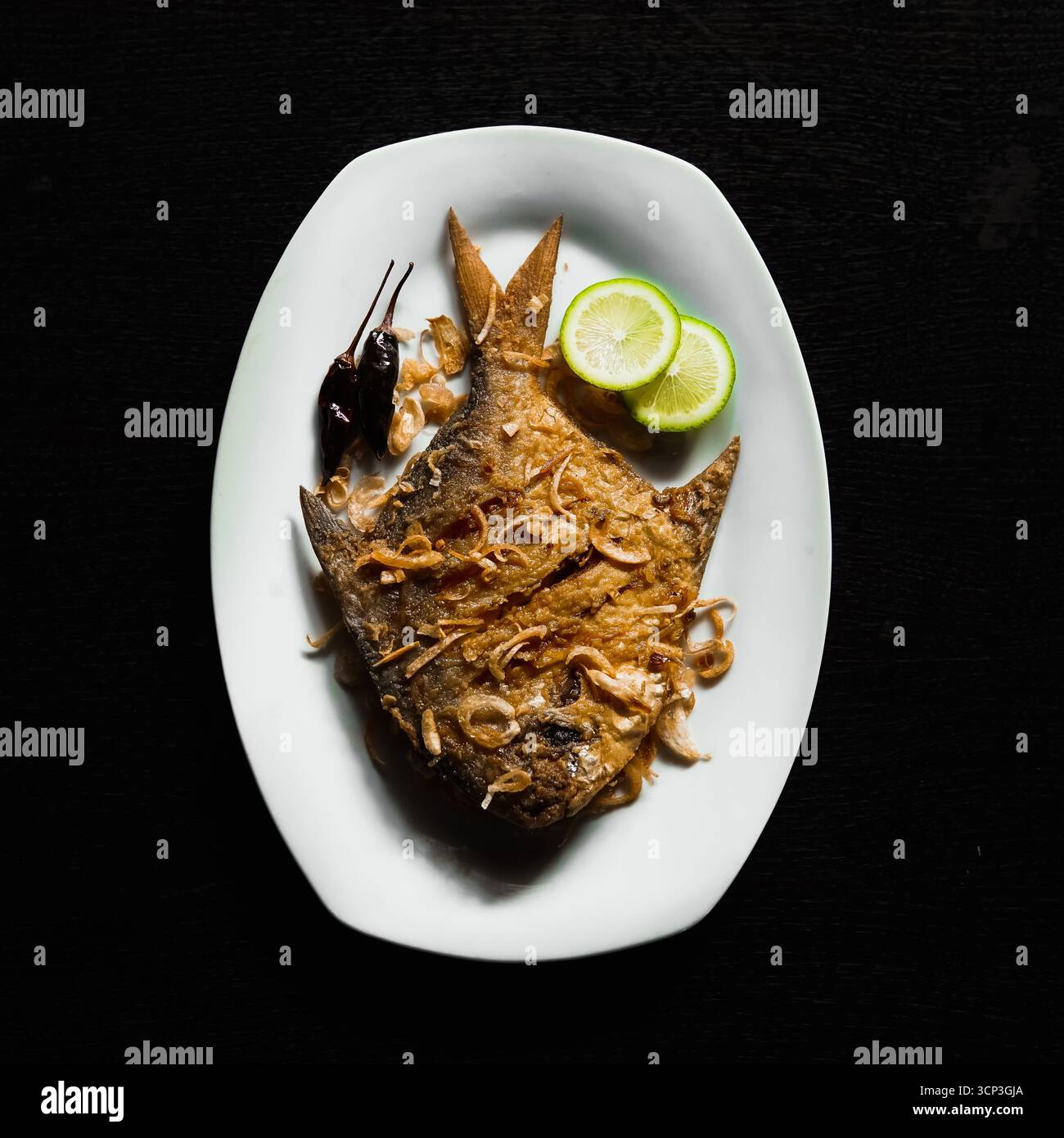 Pomfret main course hi-res stock photography and images - Alamy