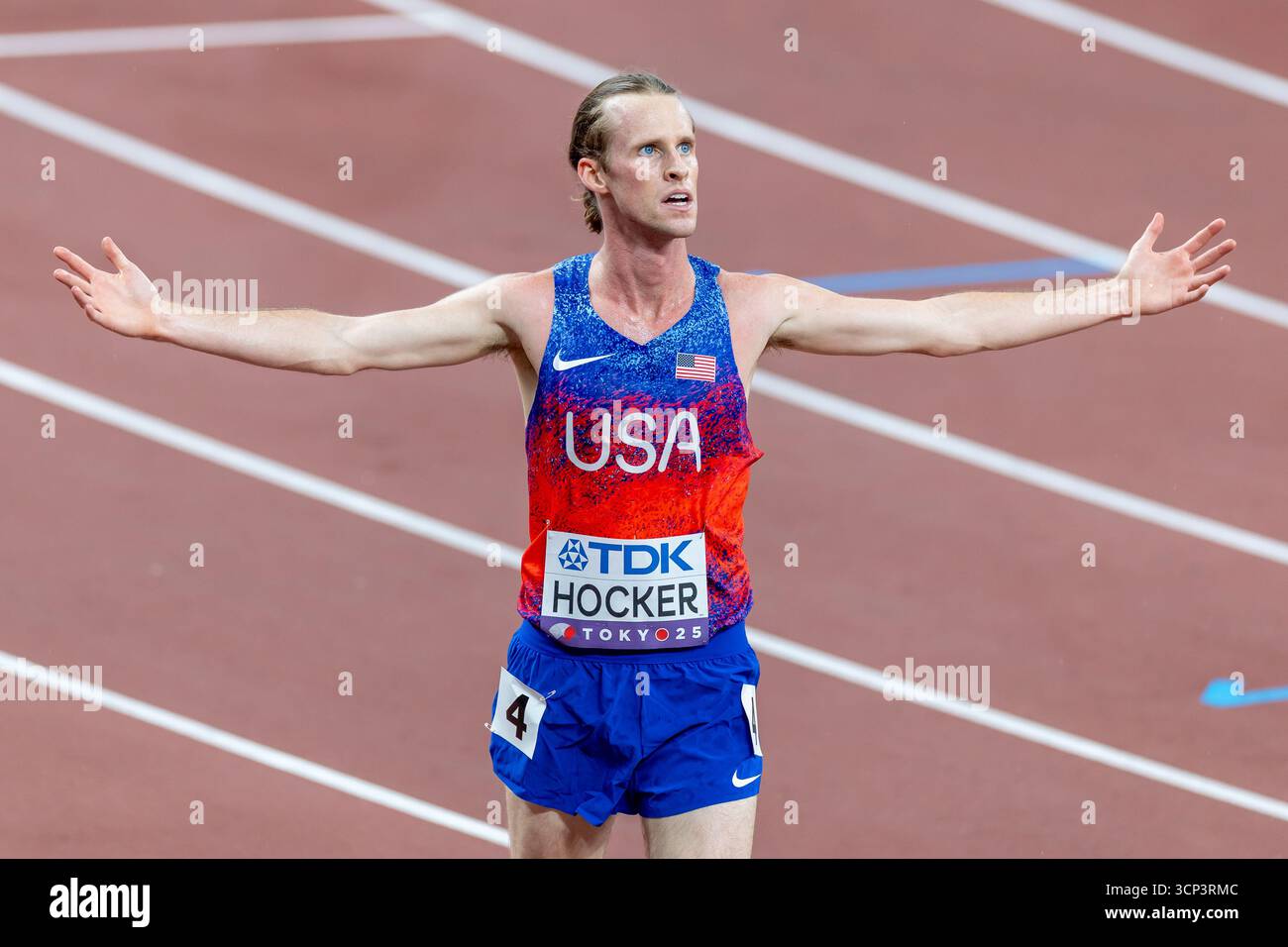 Cole Hocker (USA) wins the 5000 meter final in a time of 12:58.30 ...