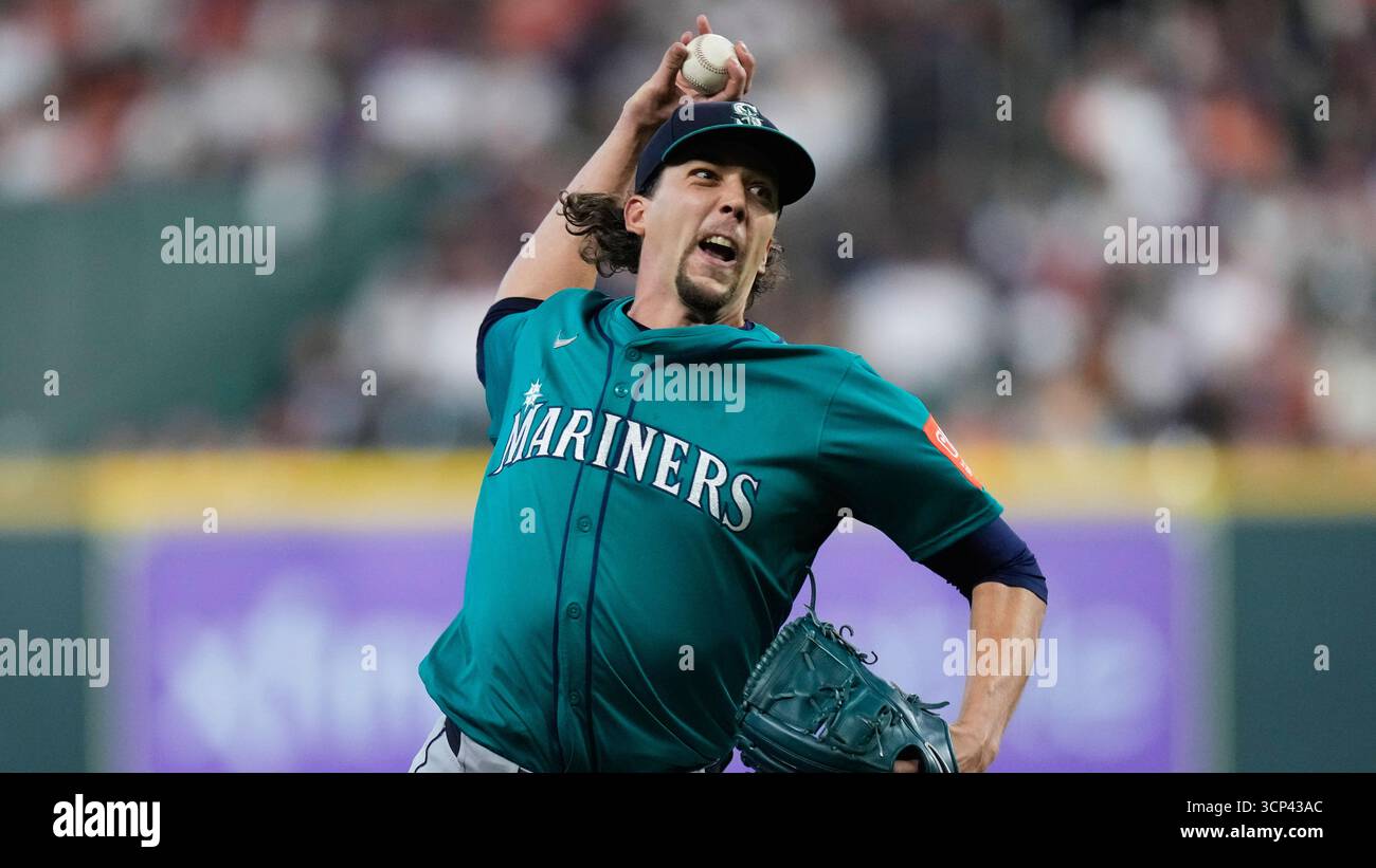 Seattle Mariners starting pitcher Logan Gilbert throws against the ...