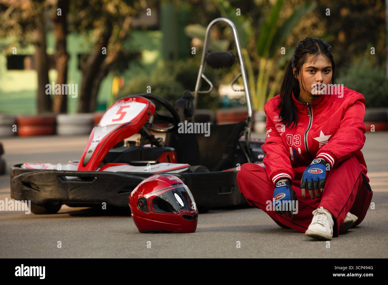Go kart racing vibe hi-res stock photography and images - Alamy