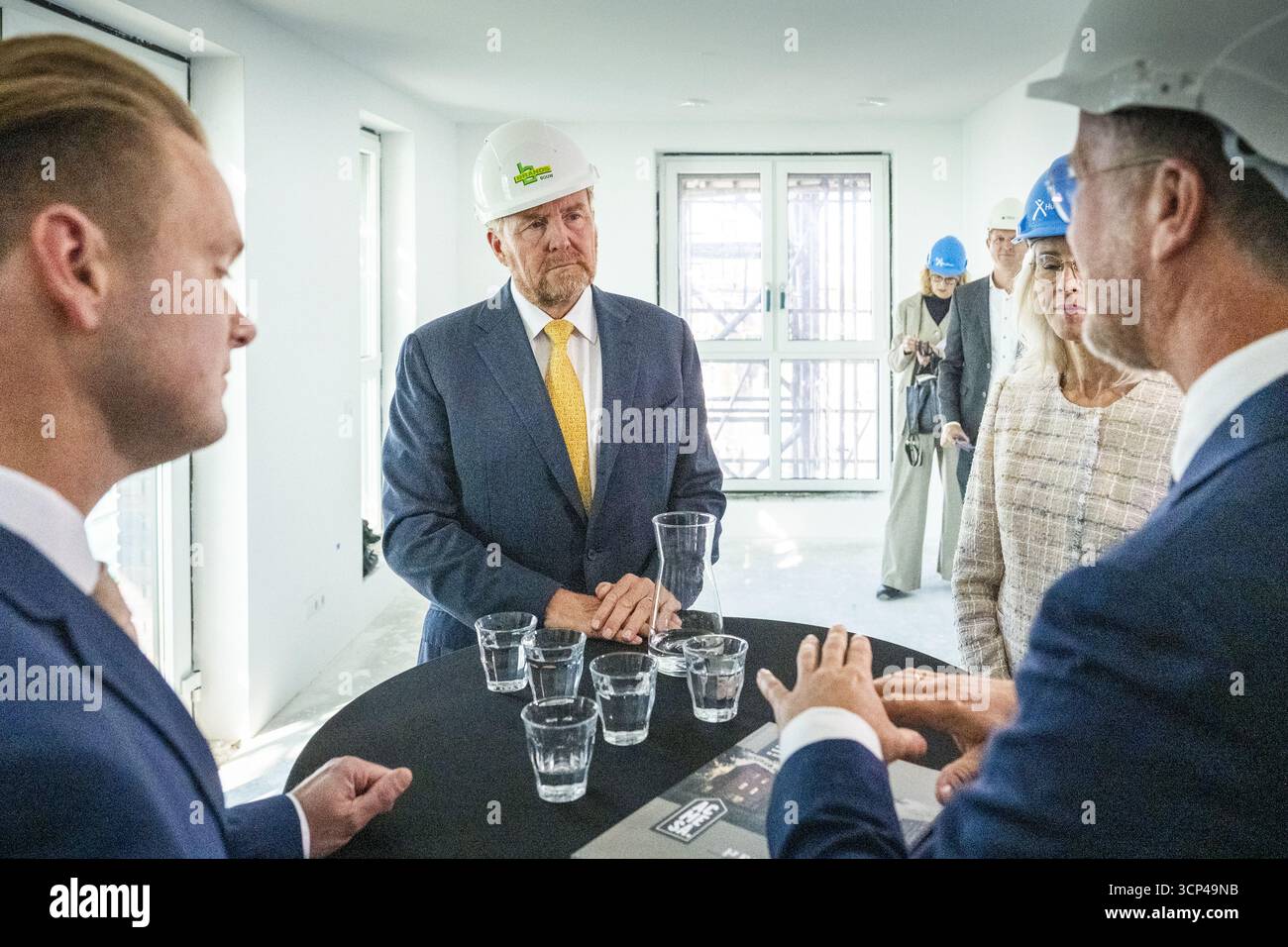 ASSEN - King Willem-Alexander and Minister Mona Keijzer (Housing and ...