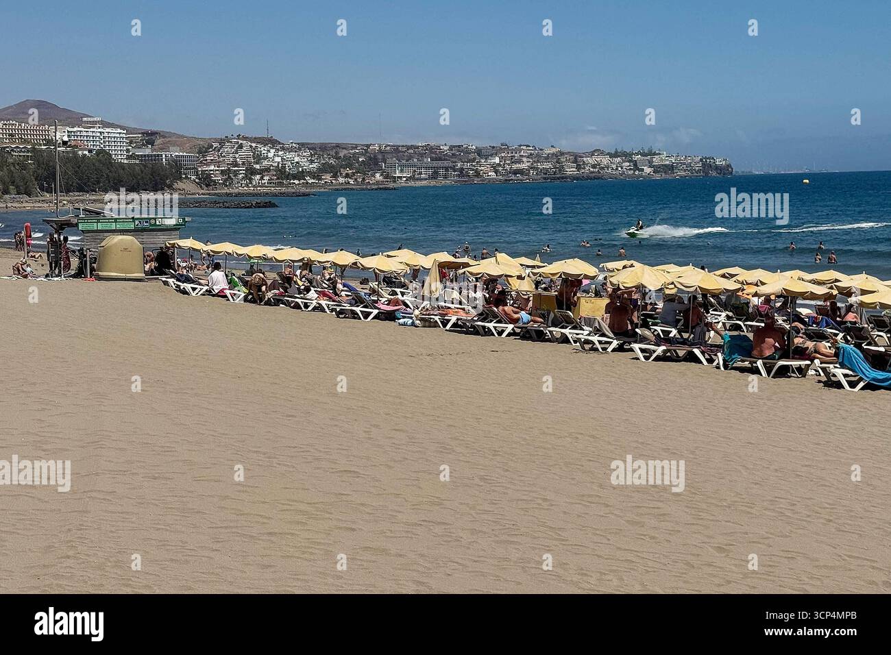 Beruehmter, beliebter Strand im Sueden von Gran Canaria und ein ...
