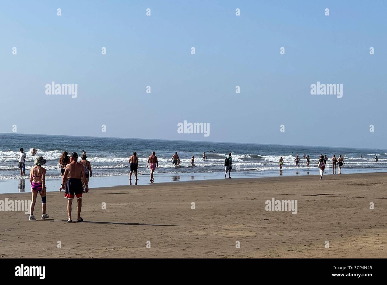 Beruehmter, beliebter Strand im Sueden von Gran Canaria und ein ...