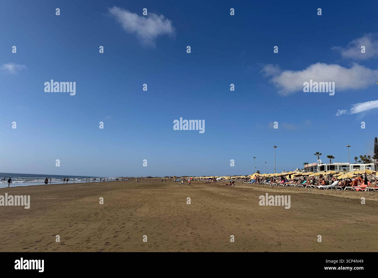 Beruehmter, beliebter Strand im Sueden von Gran Canaria und ein ...