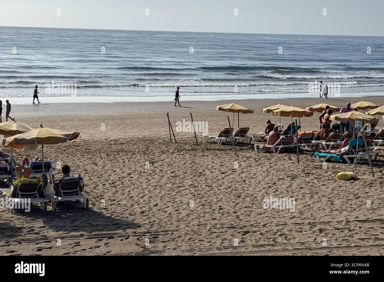 Beruehmter, beliebter Strand im Sueden von Gran Canaria und ein ...
