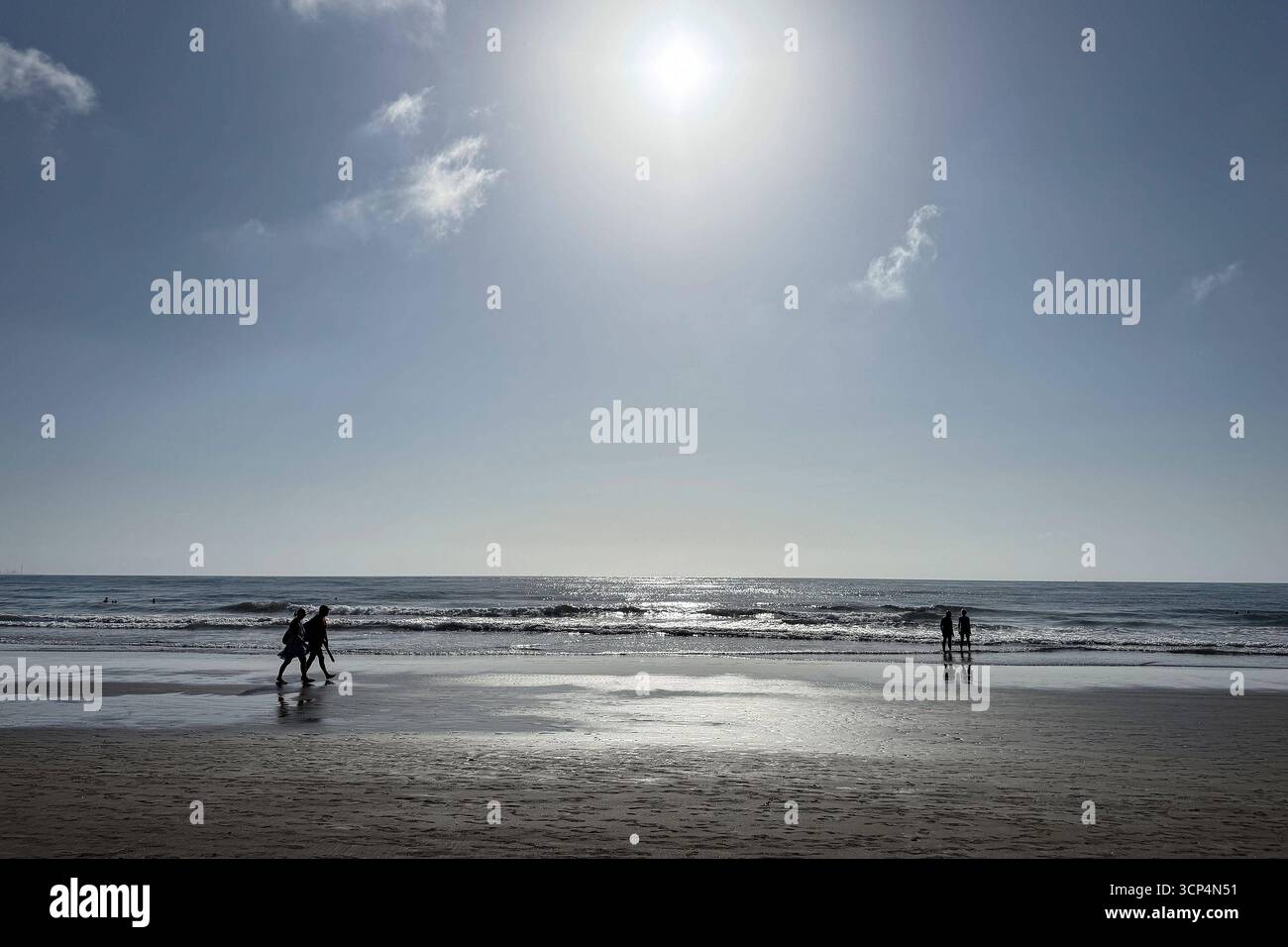 Beruehmter, beliebter Strand im Sueden von Gran Canaria und ein ...