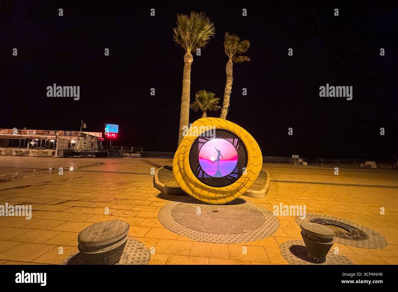 Beruehmter, beliebter Strand im Sueden von Gran Canaria und ein ...
