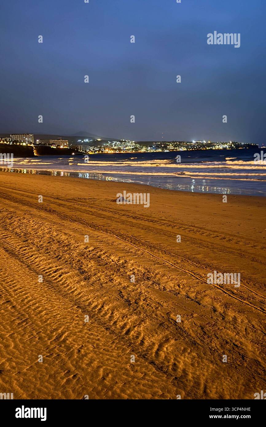 Beruehmter, beliebter Strand im Sueden von Gran Canaria und ein ...