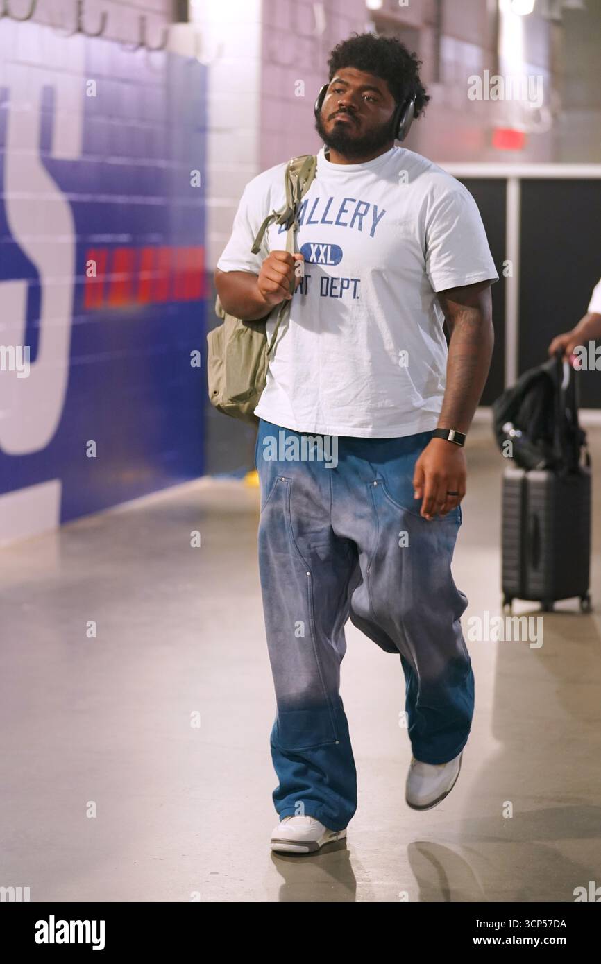 Kansas City Chiefs offensive tackle Jaylon Moore (77) arrives before an ...