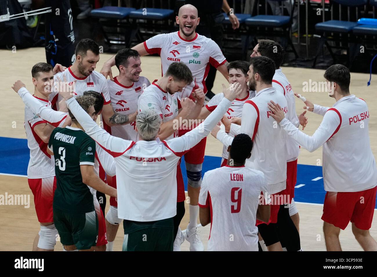Polish players celebrate after defeating Turkey in the quarterfinals ...