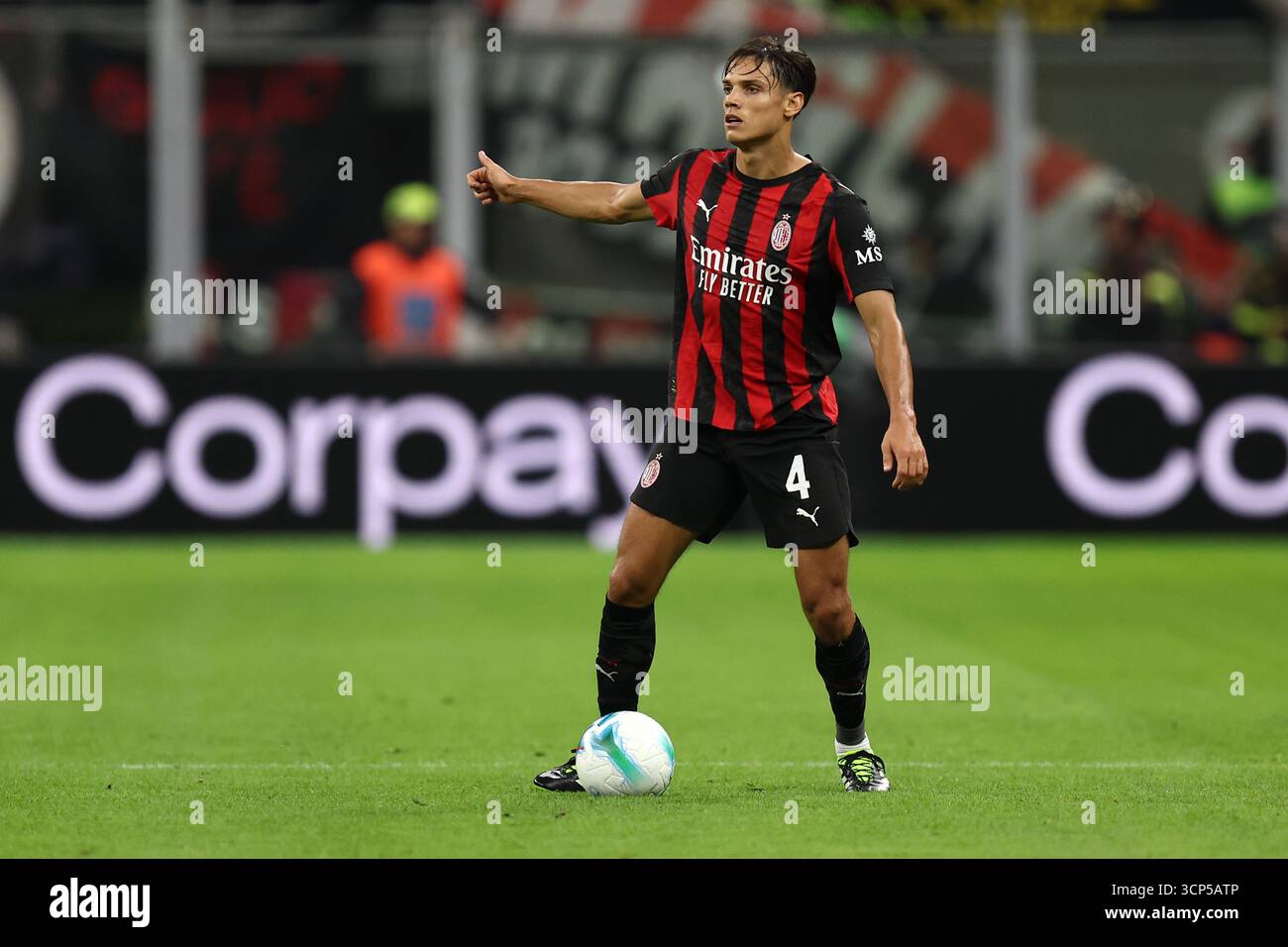 Samuele Ricci of Ac Milan in action during the Coppa Italia Round of 16 ...