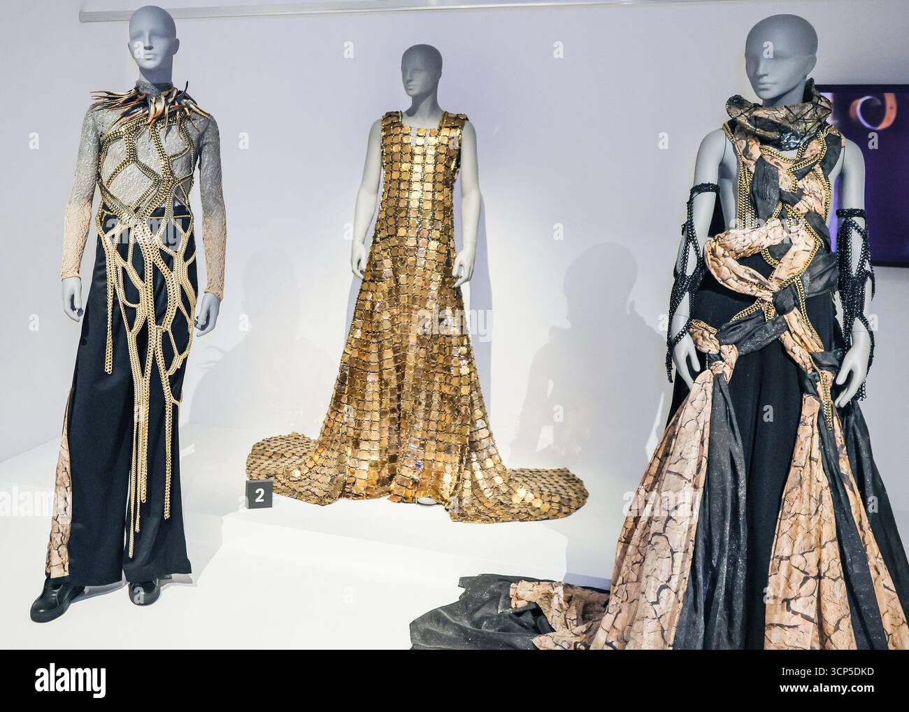 London, UK, 24th Sep 2025. Elegant creations in the Yuima Nakazato ...