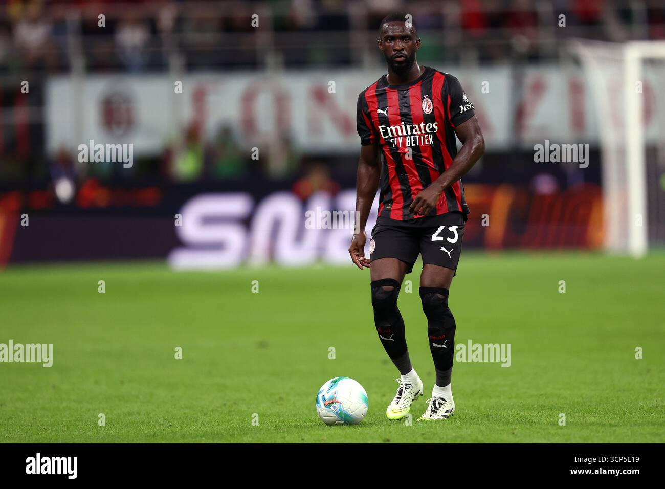 Fikayo Tomori of Ac Milan in action during the Coppa Italia Round of 16 ...