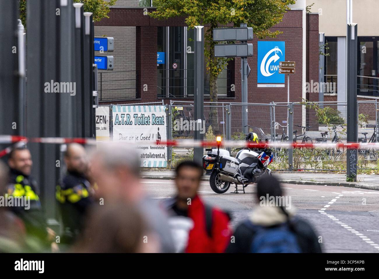 HEERLEN - The area around a UWV building on Geerstraat has been ...