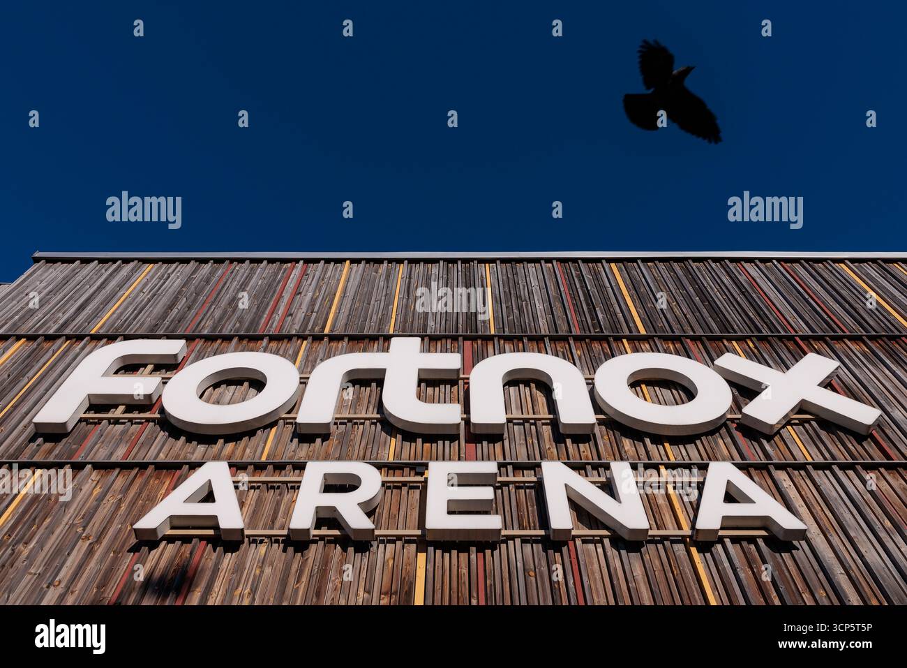 250924 Exteriör vy av Fortnox arena inför innebandymatchen i herrarnas ...