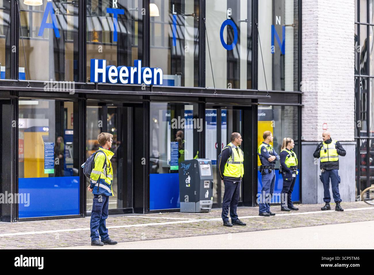 HEERLEN - Train traffic has been halted near a UWV building on ...