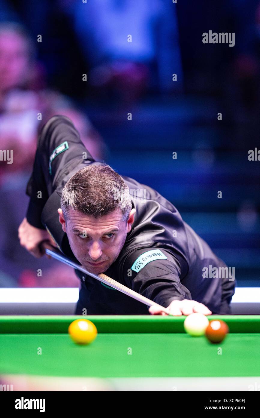 24th September 2025; Cheltenham Racecourse, Cheltenham, England: 2025 Unibet British Open ...