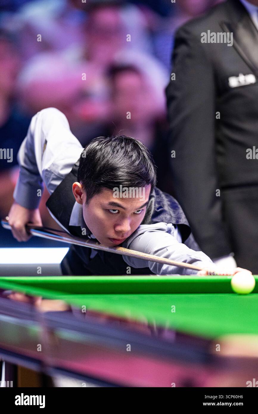 24th September 2025; Cheltenham Racecourse, Cheltenham, England: 2025 Unibet British Open ...