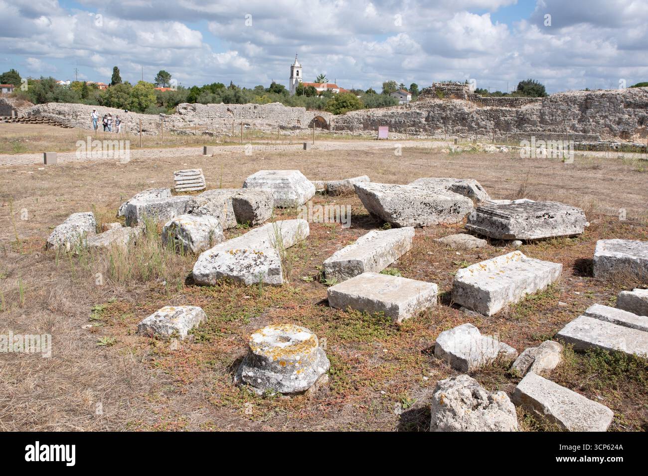 Ruins walls in roman hi-res stock photography and images - Alamy