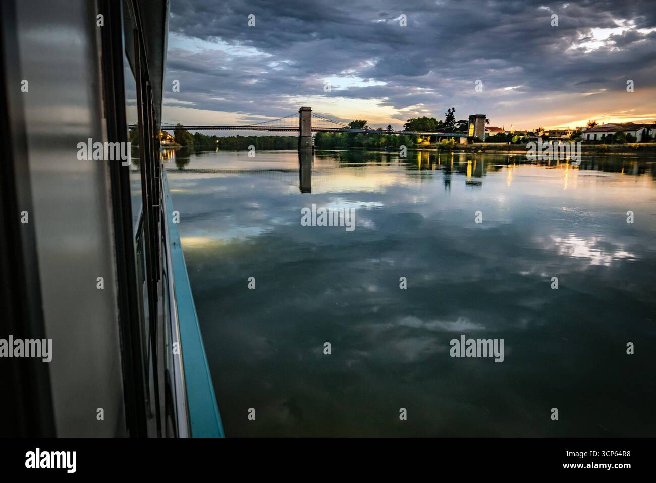 Frankreich, Fluss RhÃ ne / Rhone, Impressionen am Rand einer ...